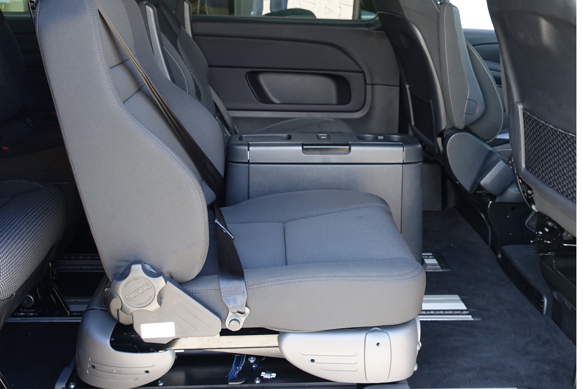 Schwenksitz BraunAbility Turny Evo (behindertengerecht)